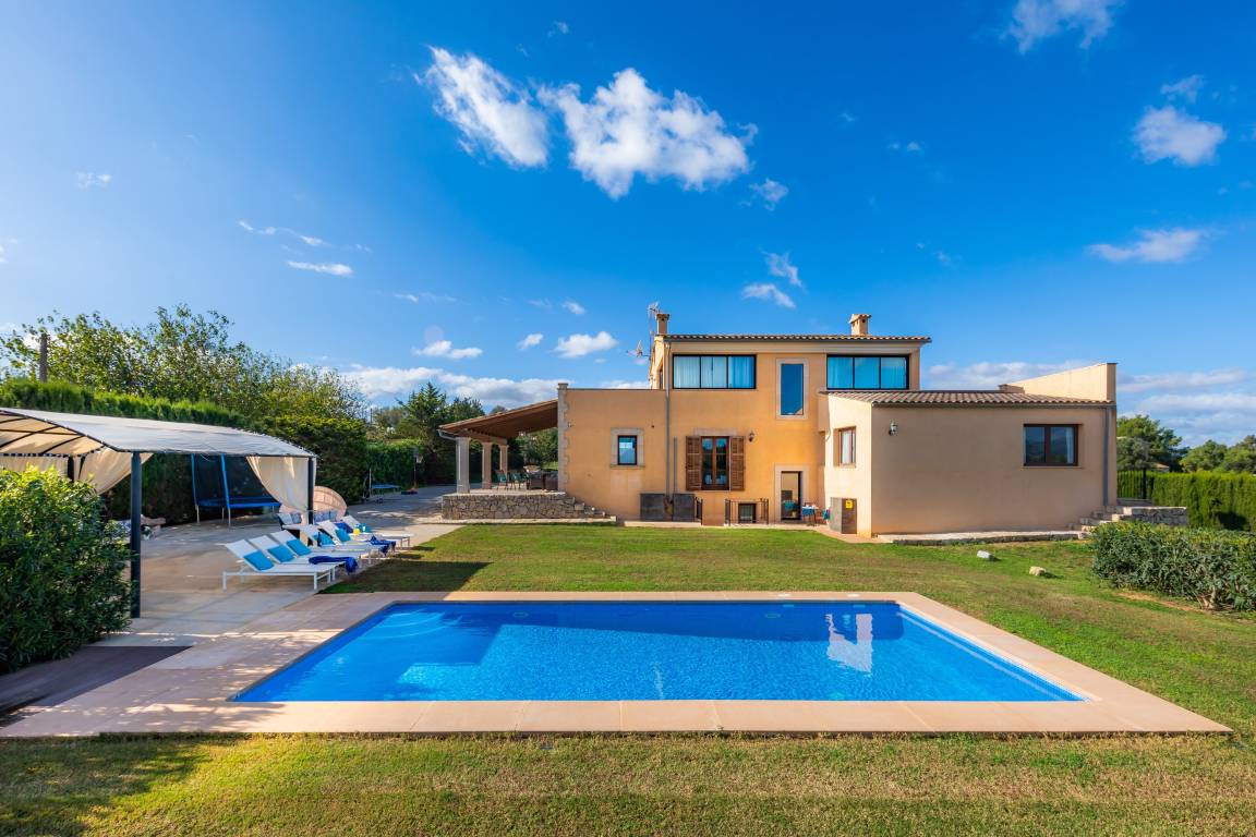 190 M² Casa De Campo ∙ 4 Habitaciones ∙ 8 Huéspedes - Islas Baleares