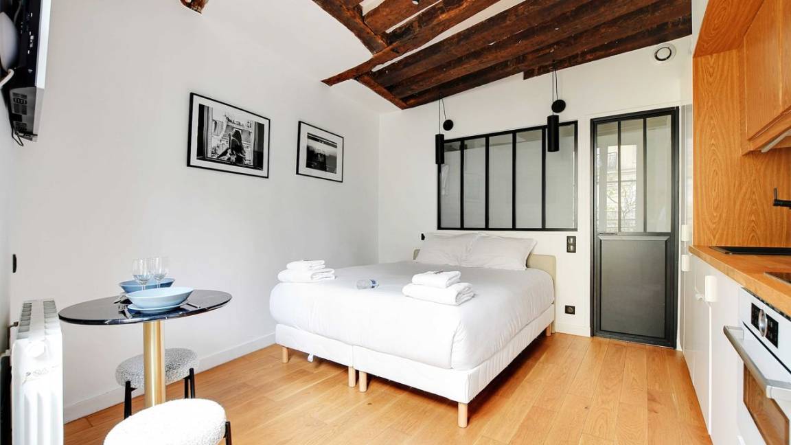 22 M² Apartamento ∙ 2 Huéspedes - París