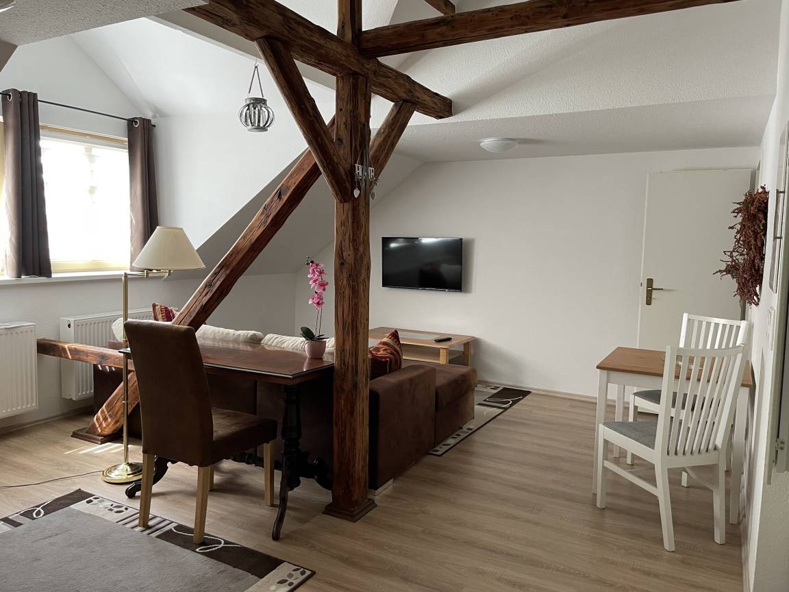Ferienwohnung ∙ 1 Schlafzimmer ∙ 4 Gäste - Arnstadt