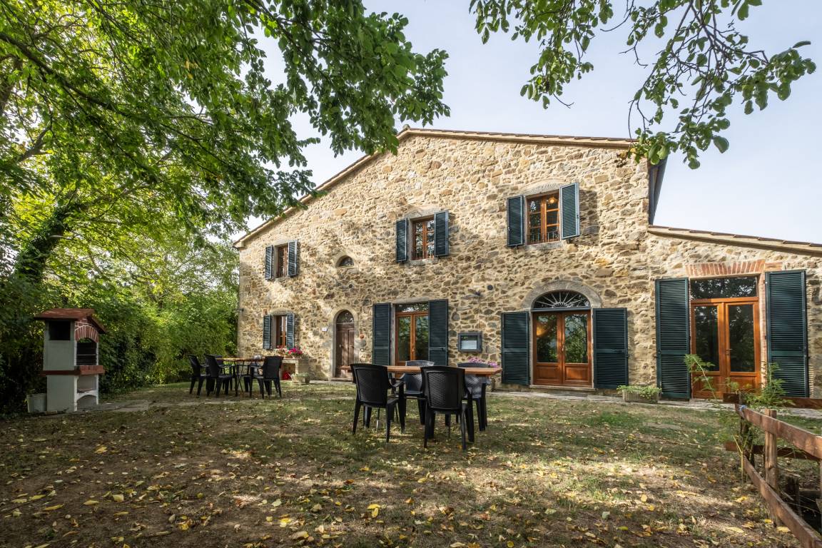 100 M² Casa Rural ∙ 4 Habitaciones ∙ 8 Huéspedes - Monte Amiata