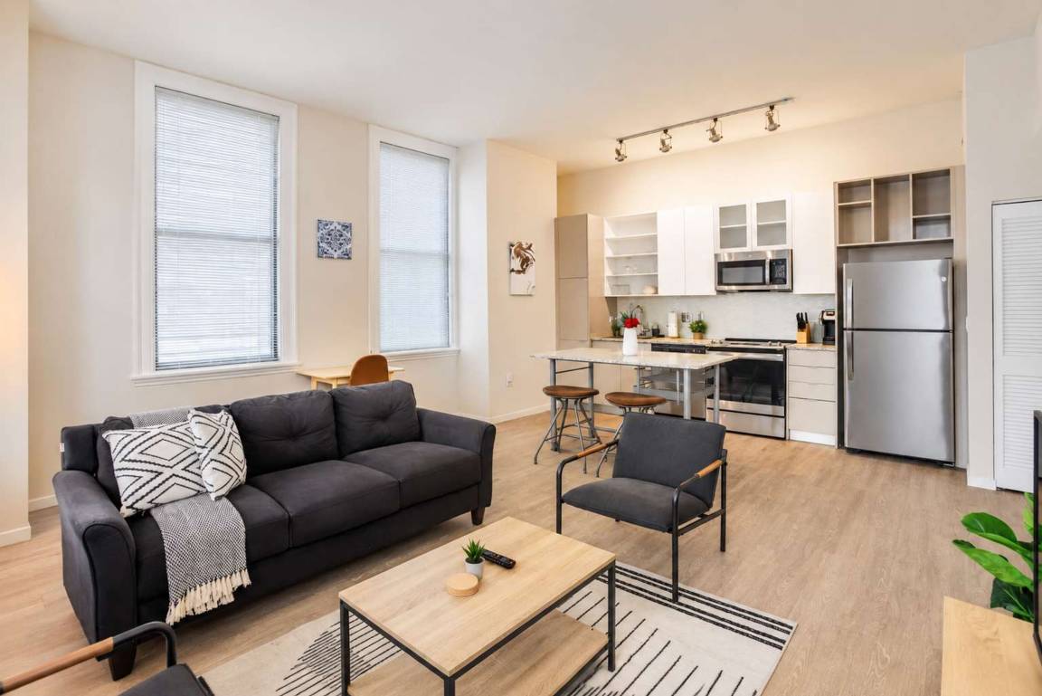 Apartment ∙ 2 Bedrooms ∙ 4 Guests - Covington, KY