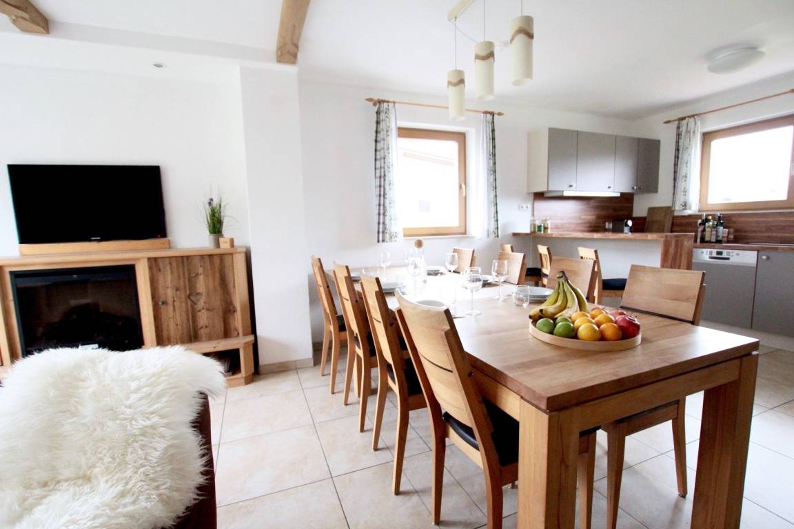 125 M² Ferienhaus ∙ 4 Schlafzimmer ∙ 12 Gäste - Biberwier