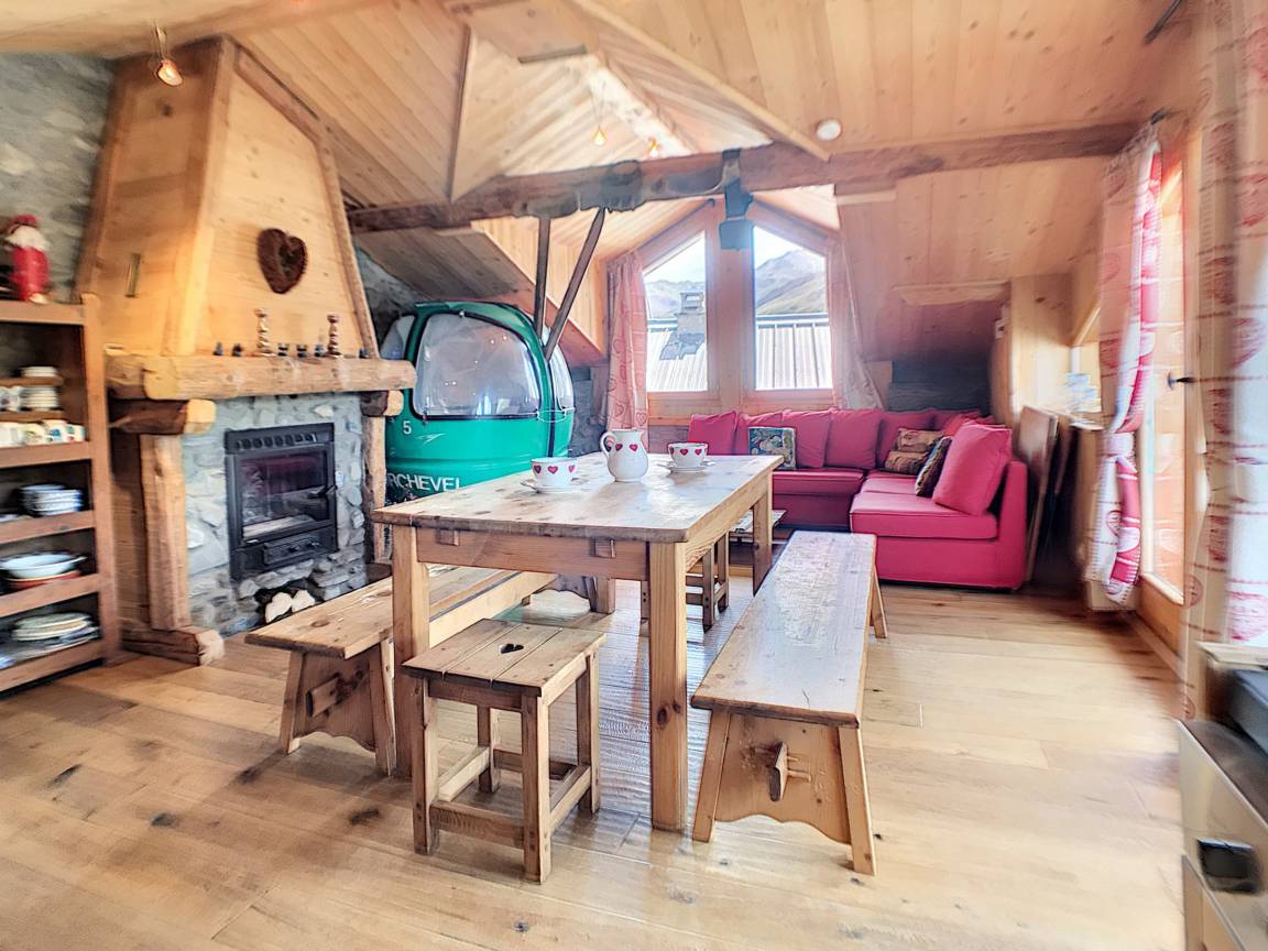 95 M² Chalet ∙ 4 Chambres ∙ 8 Personnes - Les Menuires