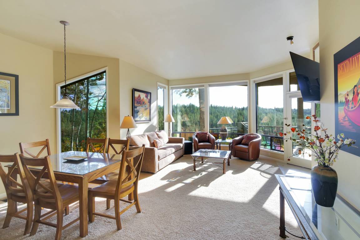 81 M² Condo ∙ 1 Bedroom ∙ 4 Guests - Bend, OR