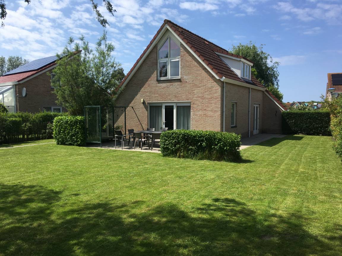 100 M² Ferienhaus ∙ 3 Schlafzimmer ∙ 8 Gäste - Breskens