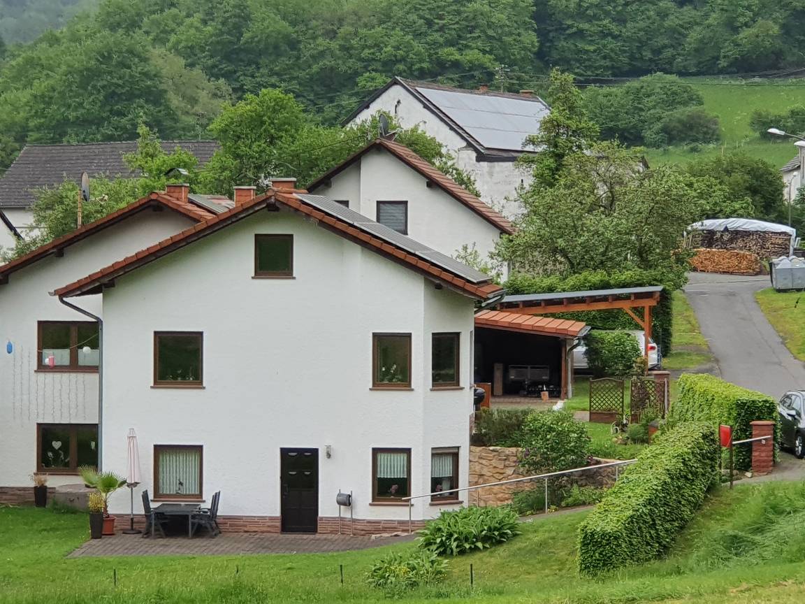 60 M² Ferienwohnung ∙ 2 Schlafzimmer ∙ 4 Gäste - Gerolstein