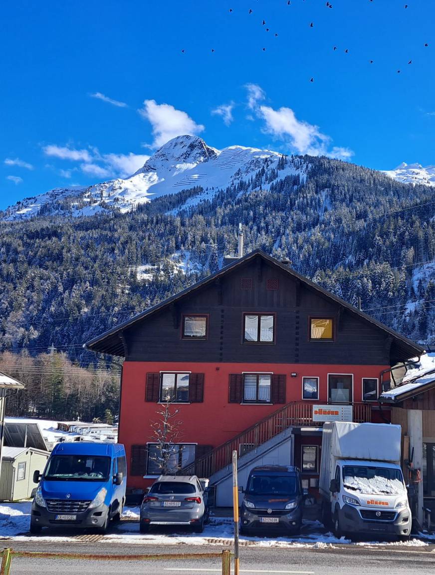 80 M² Ferienwohnung ∙ 2 Schlafzimmer ∙ 6 Gäste - Wald am Arlberg