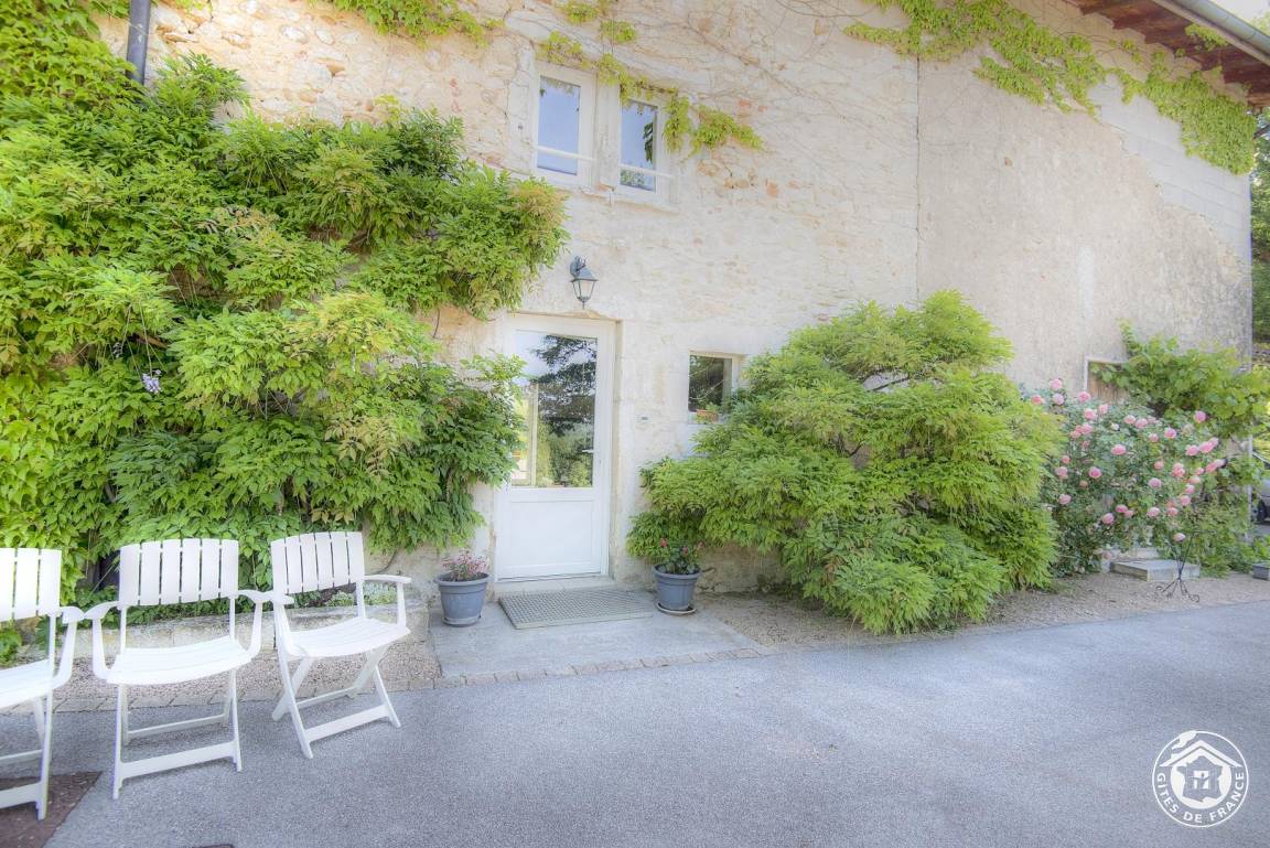 120 M² Gîte ∙ 3 Chambres ∙ 6 Personnes - Ain