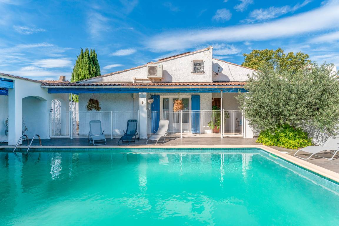 110 M² Villa ∙ 3 Chambres ∙ 10 Personnes - Camargue