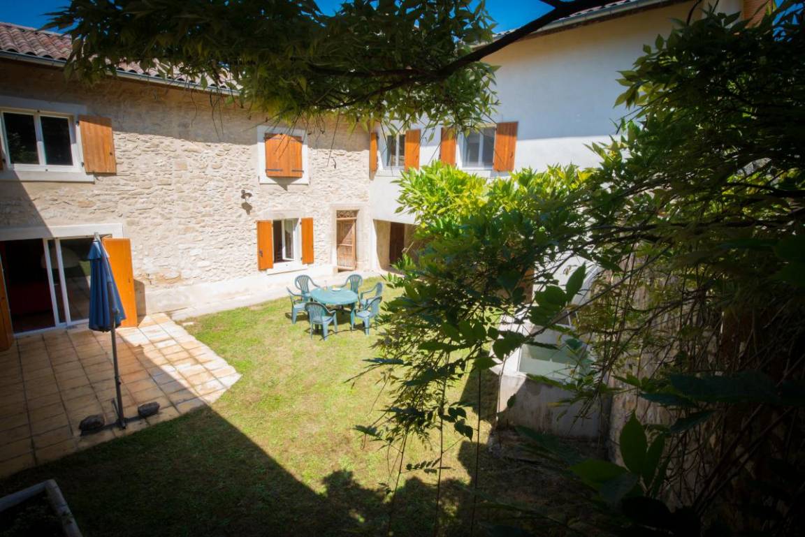 83 M² Gîte ∙ 2 Chambres ∙ 4 Personnes - Saint-Lattier