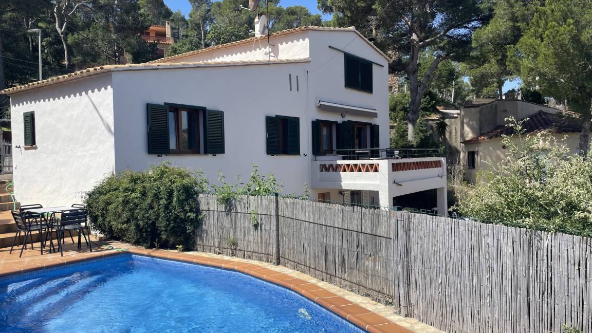 300 M² Chalet ∙ 3 Bedrooms ∙ 6 Guests - 