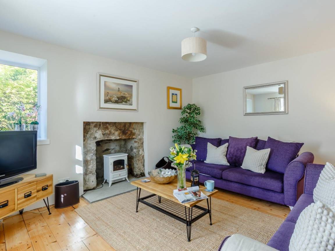 Cottage ∙ 3 Bedrooms ∙ 6 Guests - Loch Laggan