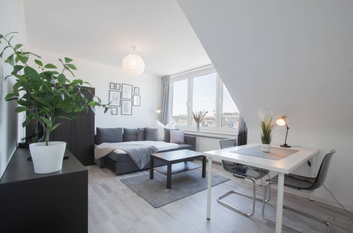 28 M² Apartment ∙ 1 Bedroom ∙ 2 Guests - Düsseldorf