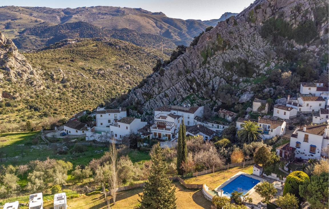 100 M² House ∙ 3 Bedrooms ∙ 6 Guests - Montejaque