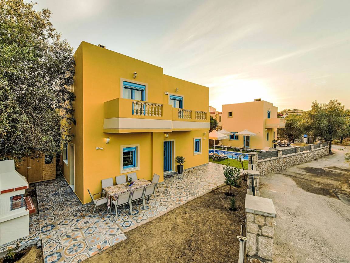 120 M² House ∙ 3 Bedrooms ∙ 8 Guests - Lindos