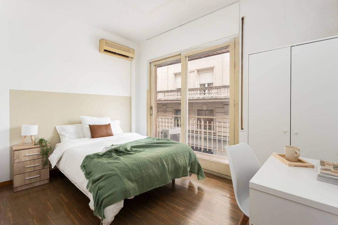 92 M² Appartamento Vacanza ∙ 6 Camere Da Letto ∙ 6 Ospiti - Barcellona
