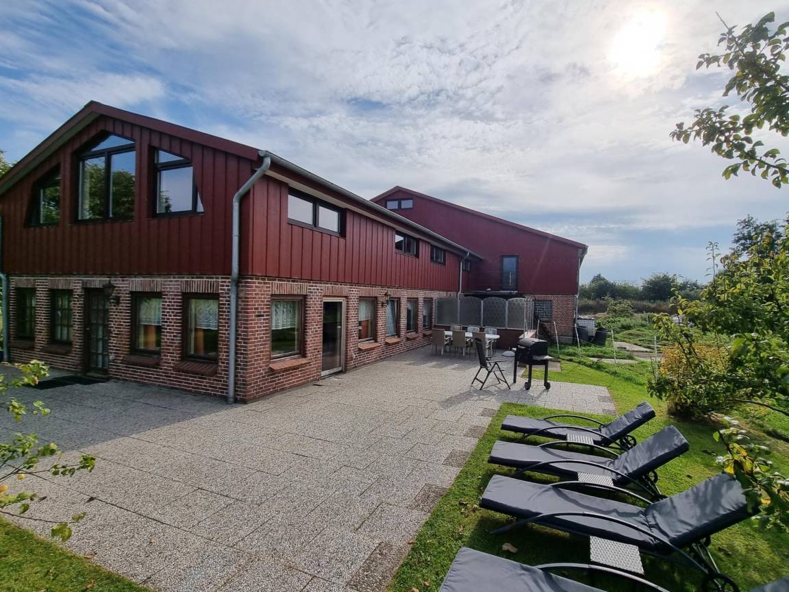 105 M² Ferienwohnung ∙ 3 Schlafzimmer ∙ 6 Gäste - Hasselberg