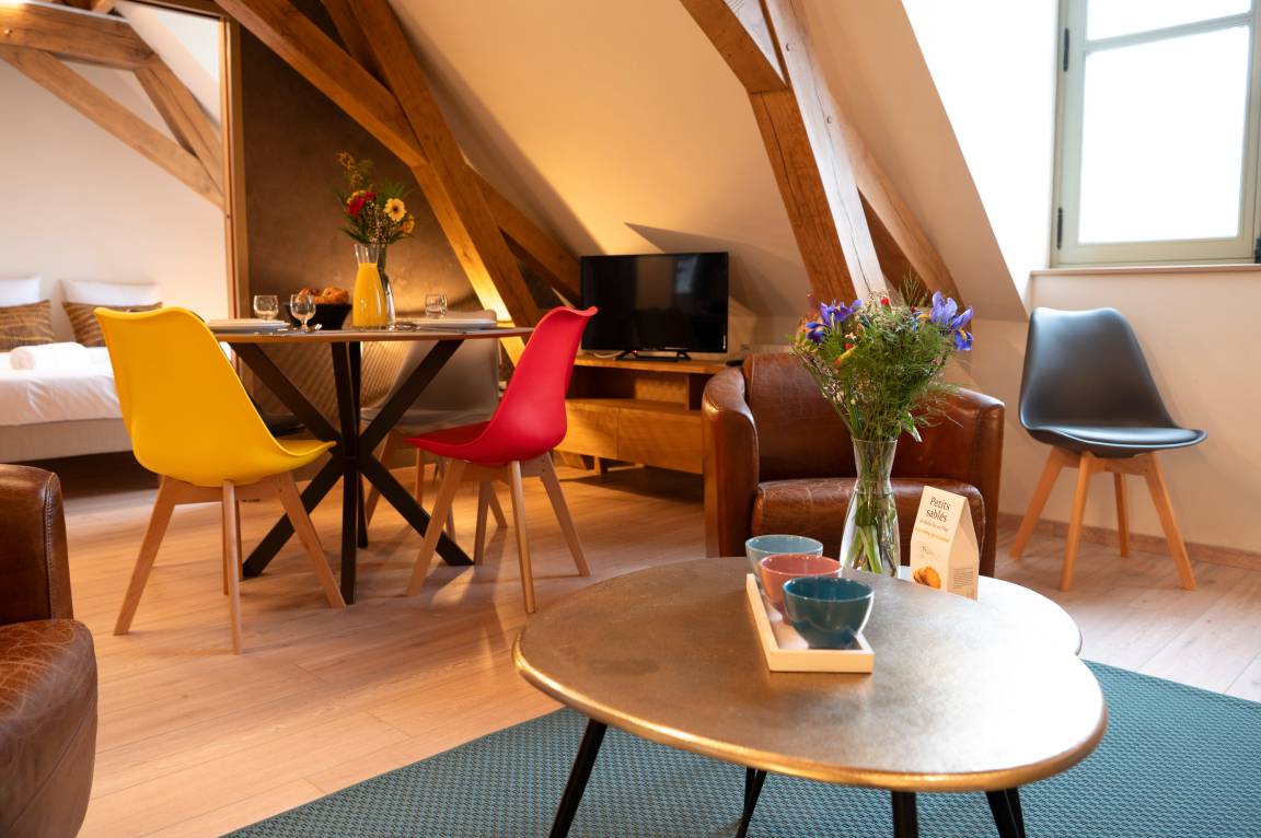 77 M² Apartment ∙ 3 Bedrooms ∙ 7 Guests - Le Palais