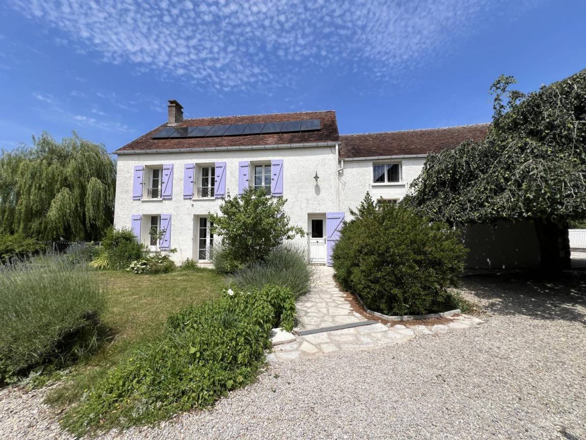 200 M² Gîte ∙ 4 Chambres ∙ 12 Personnes - Seine-et-Marne