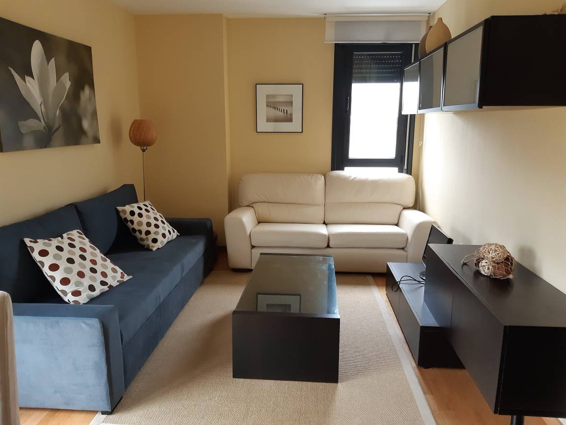 75 M² Appartement ∙ 2 Chambres ∙ 4 Personnes - Navia