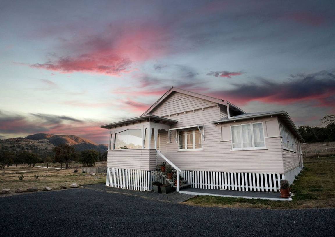 House ∙ 3 Bedrooms ∙ 6 Guests - Tenterfield