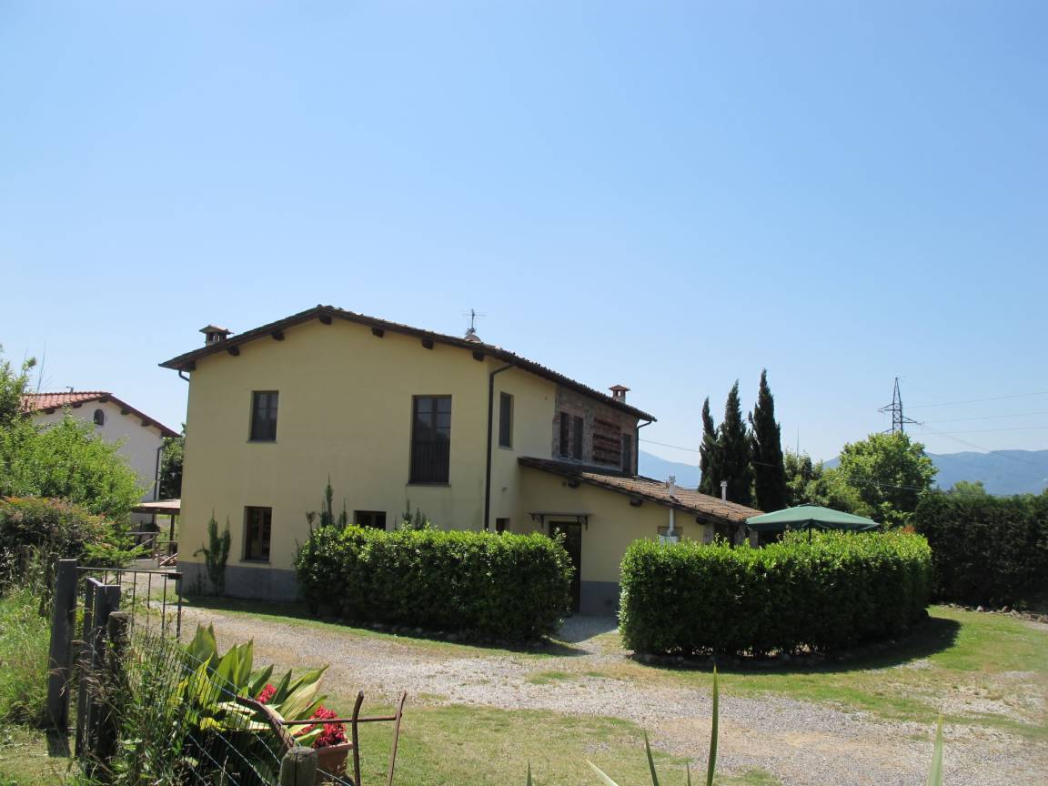 130 M² House ∙ 3 Bedrooms ∙ 6 Guests - Lucca