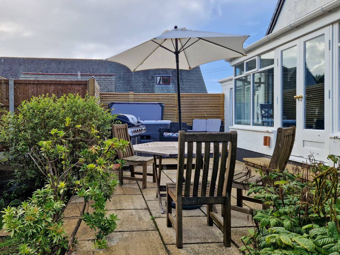 Cottage ∙ 4 Bedrooms ∙ 8 Guests - Bangor