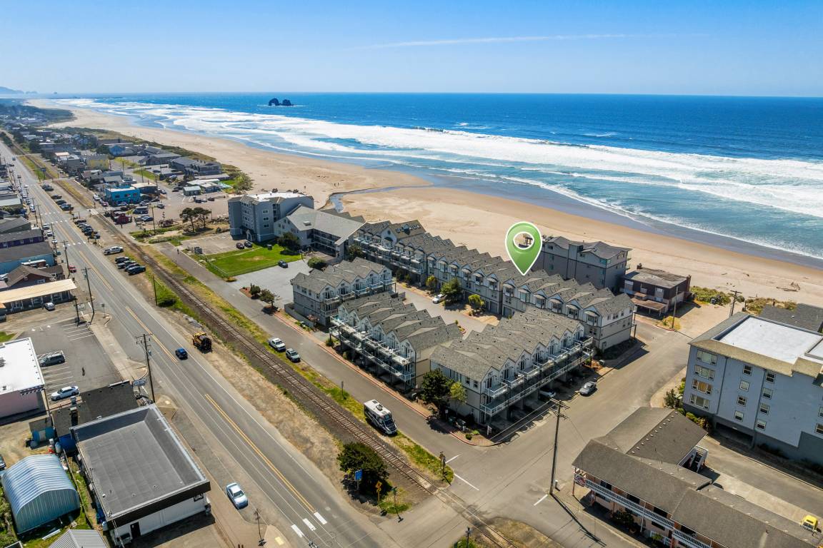 150 M² House ∙ 3 Bedrooms ∙ 8 Guests - Rockaway Beach, OR