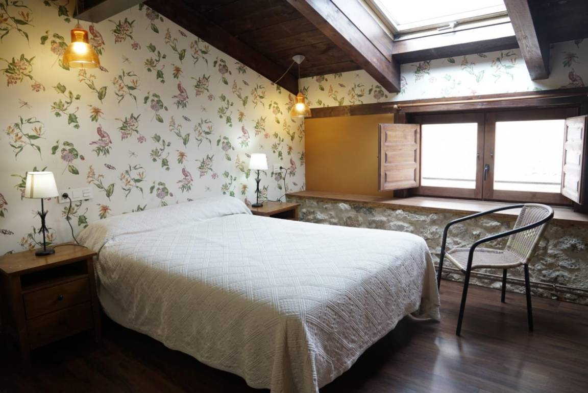 200 M² Huis ∙ 6 Slaapkamers ∙ 13 Gasten - Curiel de Duero