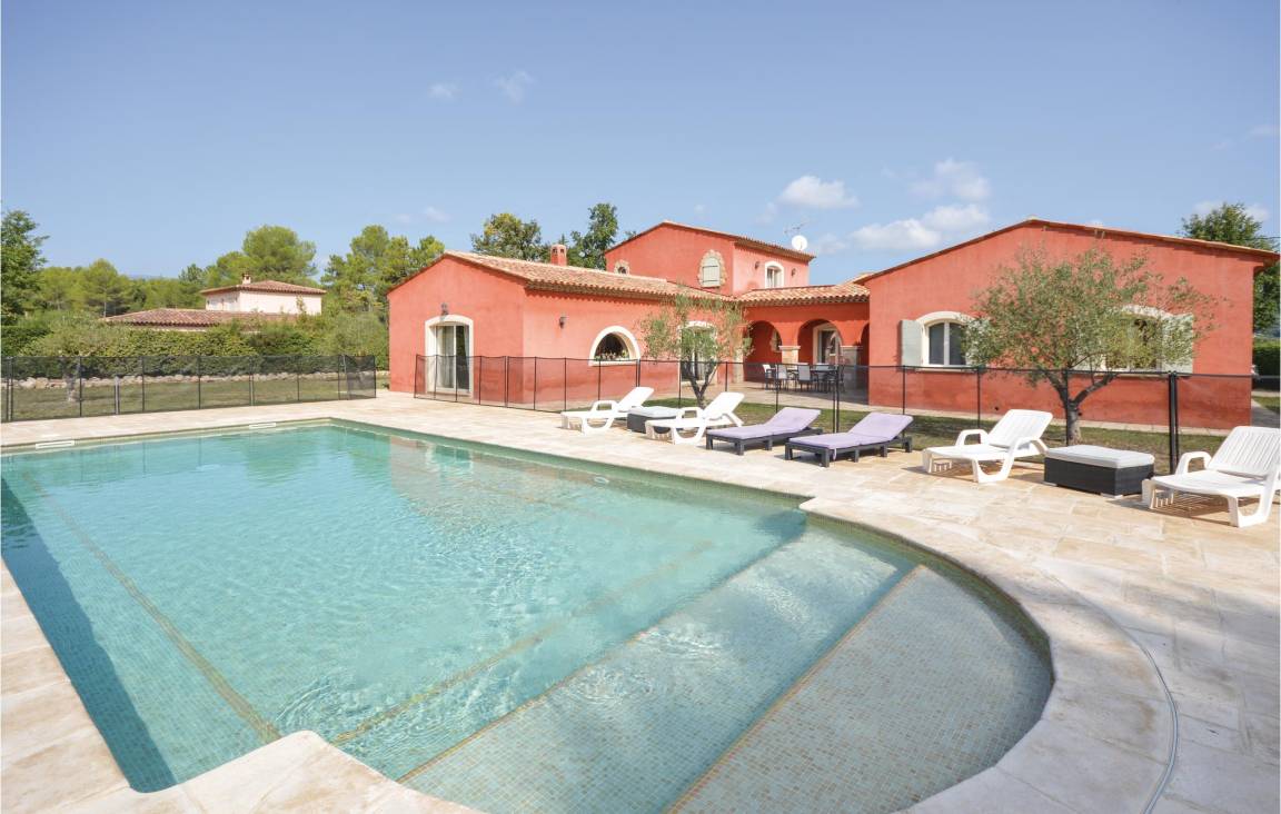 330 M² Maison De Vacances ∙ 5 Chambres ∙ 10 Personnes - Fayence