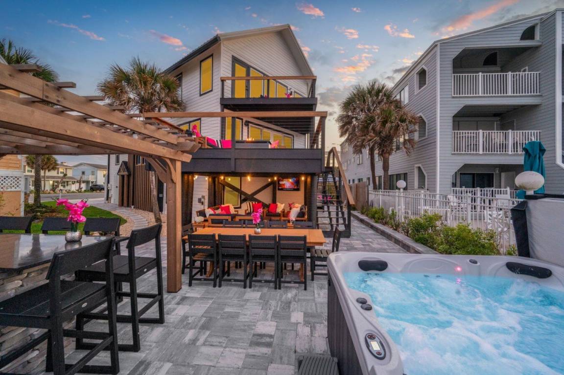 278 M² House ∙ 6 Bedrooms ∙ 28 Guests - St. Augustine, FL