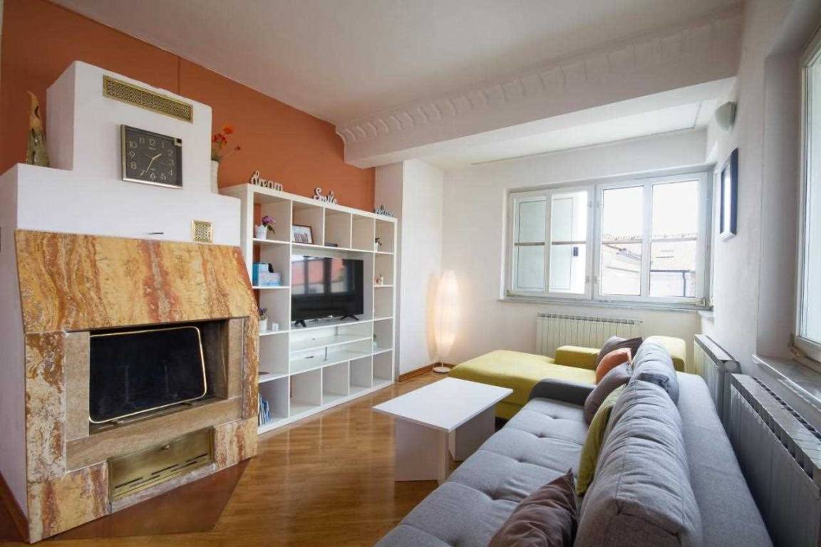 90 M² Huoneisto ∙ 2 Makuuhuonetta ∙ 5 Vierasta - Piran