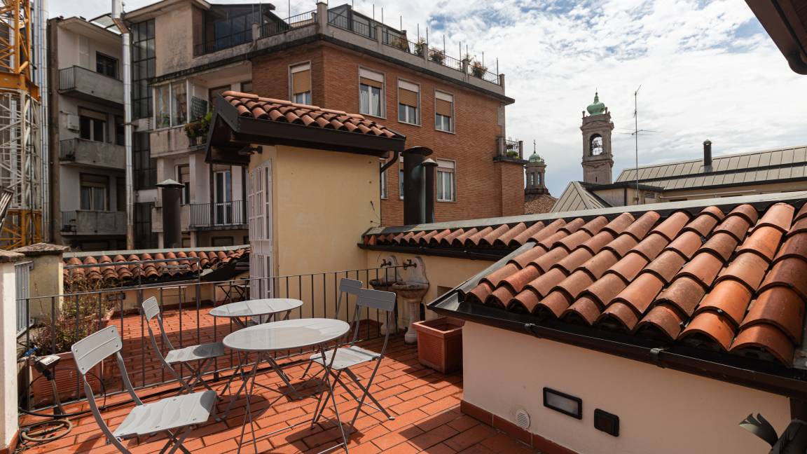 100 M² Appartement ∙ 2 Slaapkamers ∙ 5 Gasten - Milaan