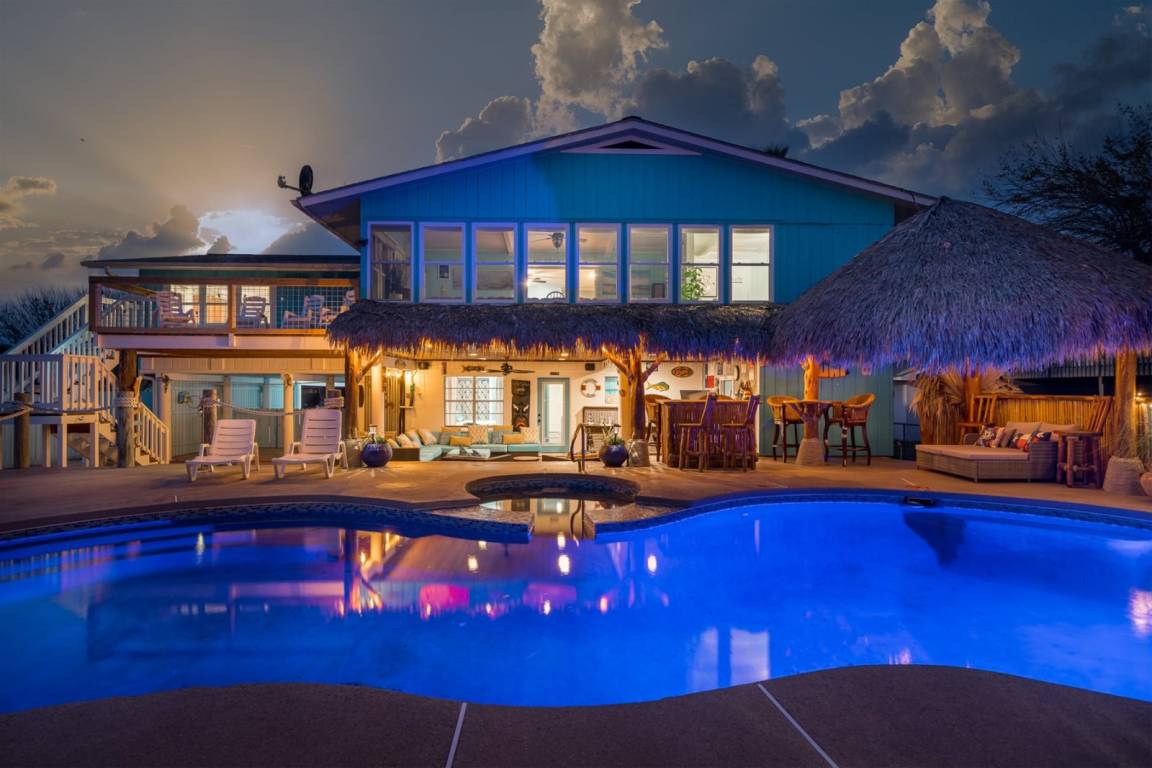 279 M² House ∙ 4 Bedrooms ∙ 12 Guests - Rockport, TX