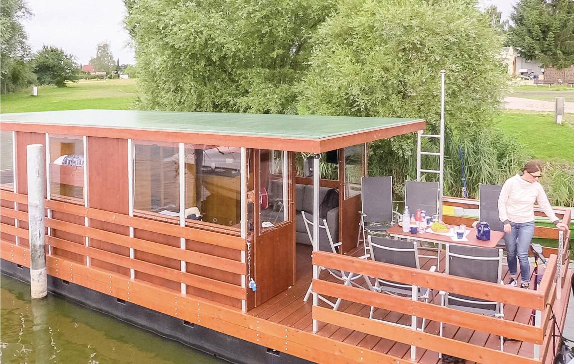 35 M² Hausboot ∙ 2 Schlafzimmer ∙ 4 Gäste - Neustrelitz