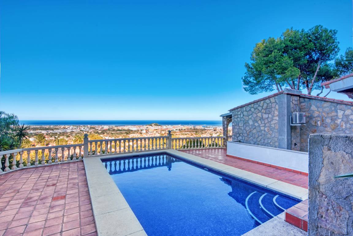 210 M² Villa ∙ 3 Bedrooms ∙ 8 Guests - Dénia