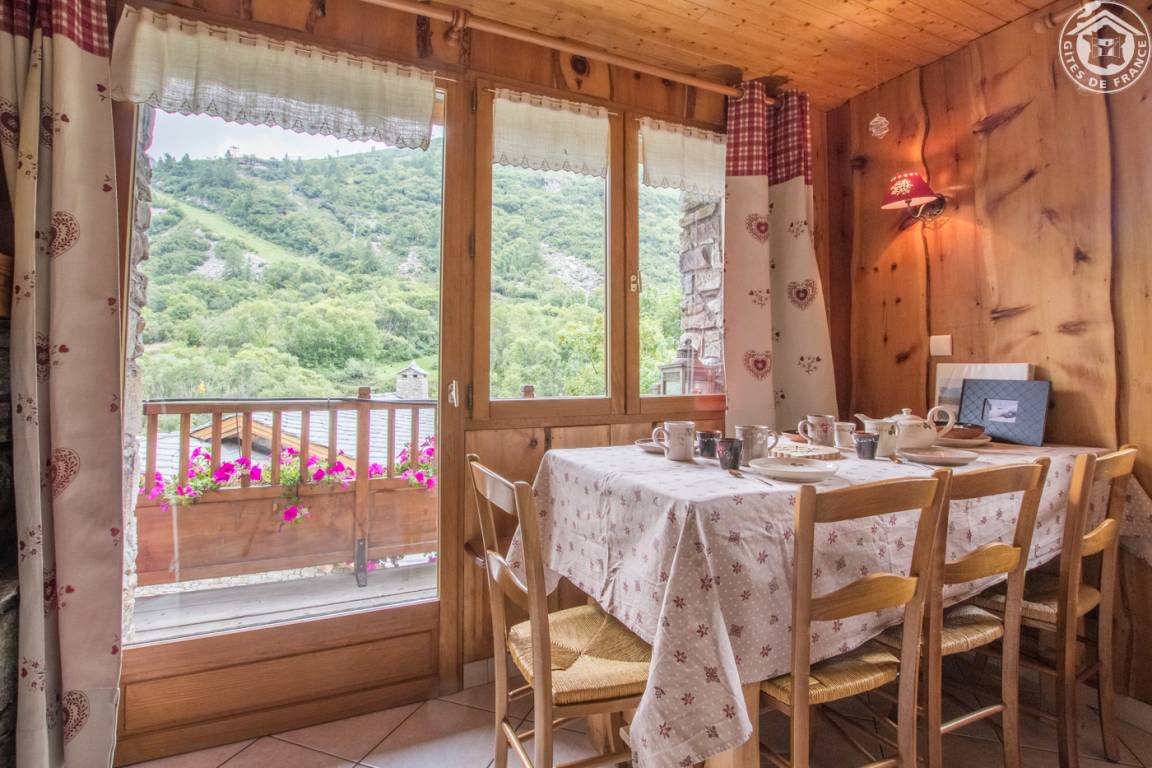 48 M² Mökki ∙ 2 Makuuhuonetta ∙ 6 Vierasta - Val-d'Isère