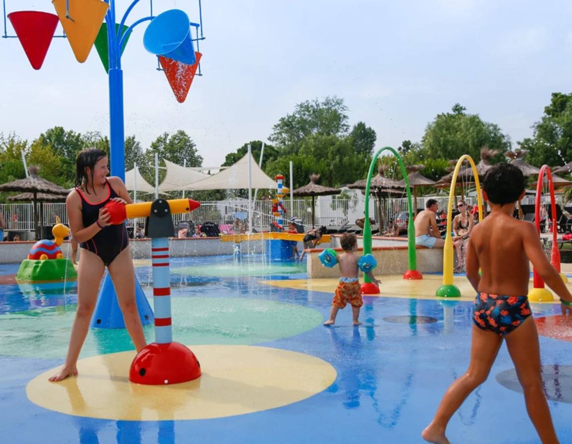 36 M² Camping ∙ 3 Chambres ∙ 6 Personnes - Cabestany