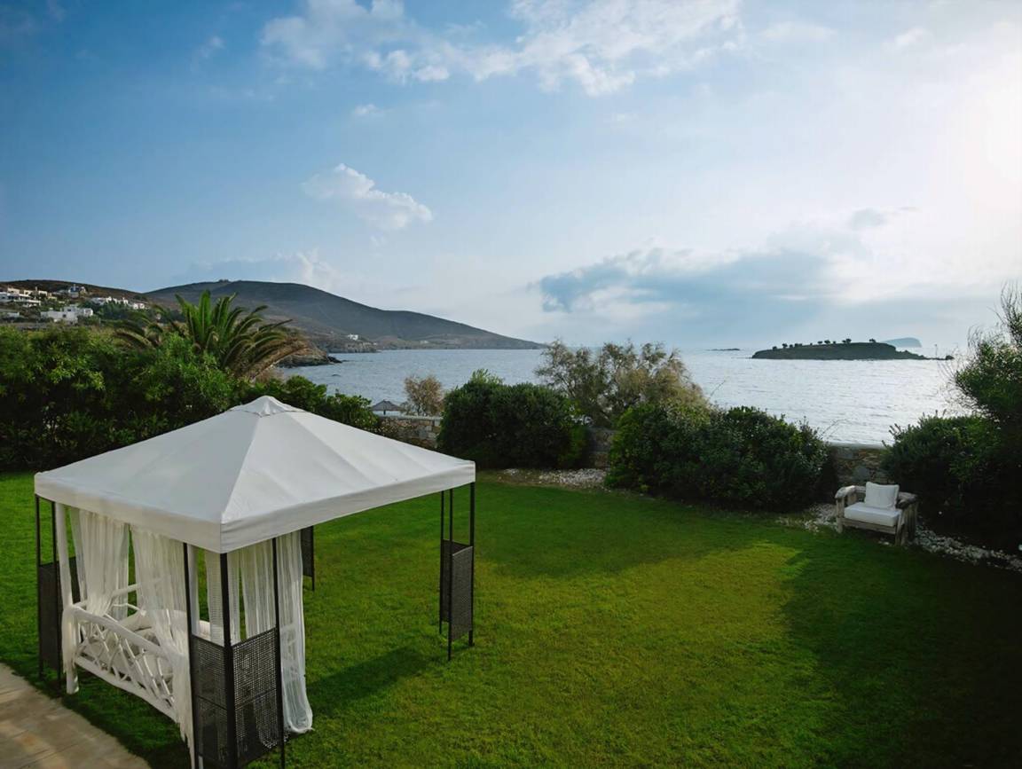 800 M² Villa ∙ 7 Bedrooms ∙ 14 Guests - Эрмуполис