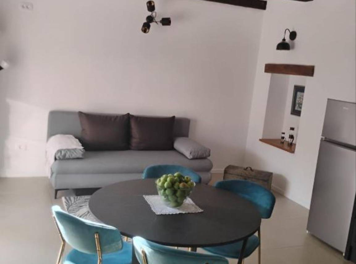 90 M² Apartamento ∙ 2 Habitaciones ∙ 4 Huéspedes - Buzet