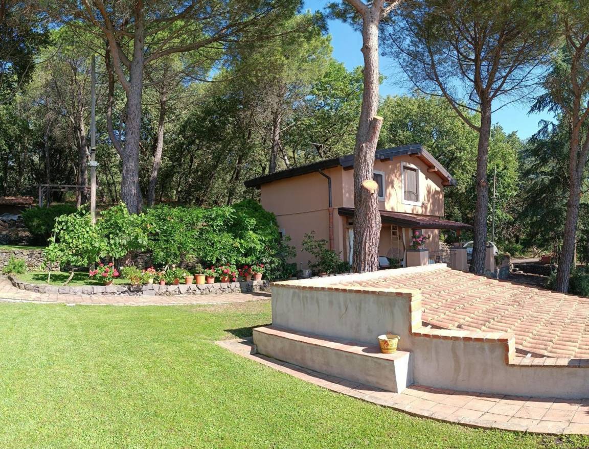 70 M² Villa ∙ 3 Habitaciones ∙ 7 Huéspedes - Zafferana Etnea