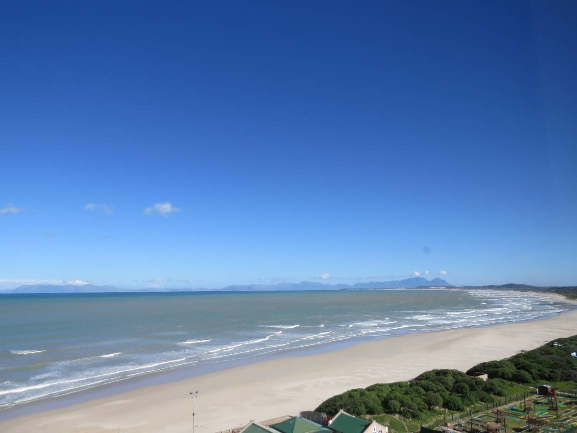 64 M² Apartamento ∙ 2 Habitaciones ∙ 6 Huéspedes - Somerset West