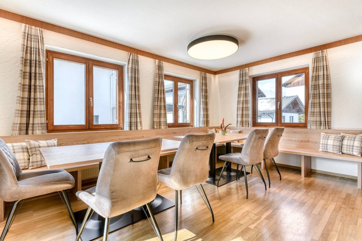 145 M² Apartment ∙ 4 Bedrooms ∙ 8 Guests - Schruns