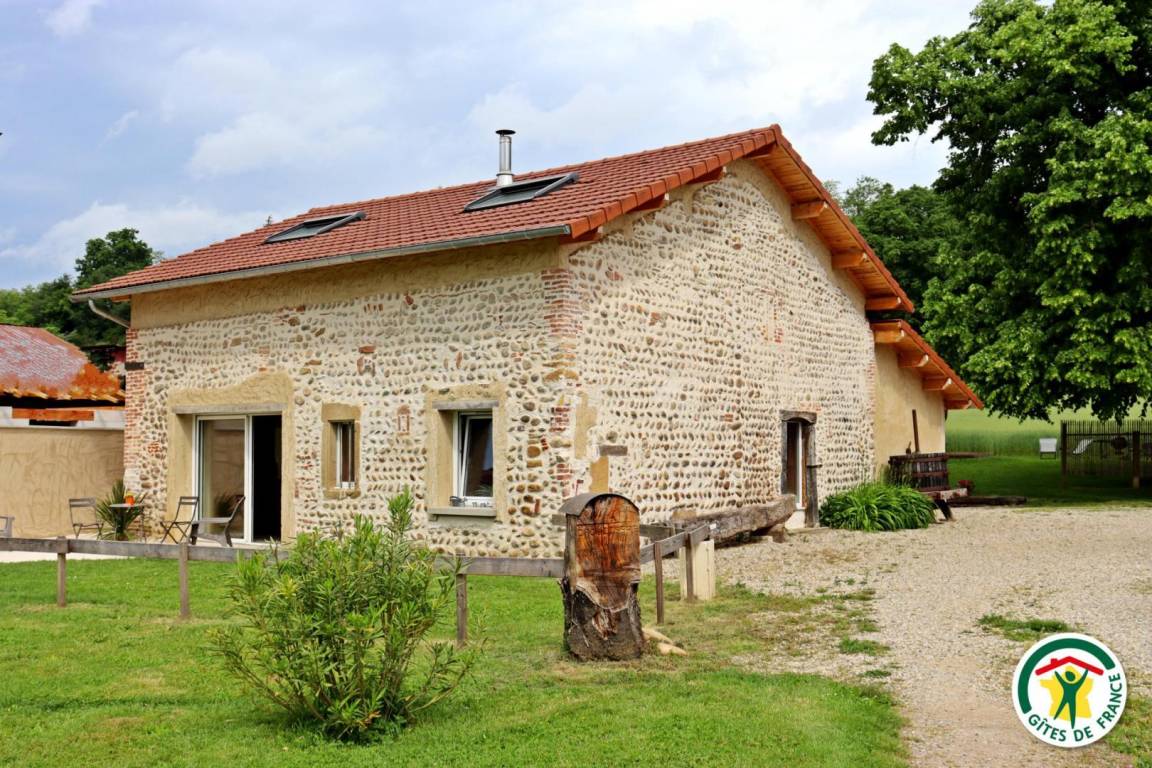 145 M² Gîte ∙ 3 Chambres ∙ 6 Personnes - Beaurepaire