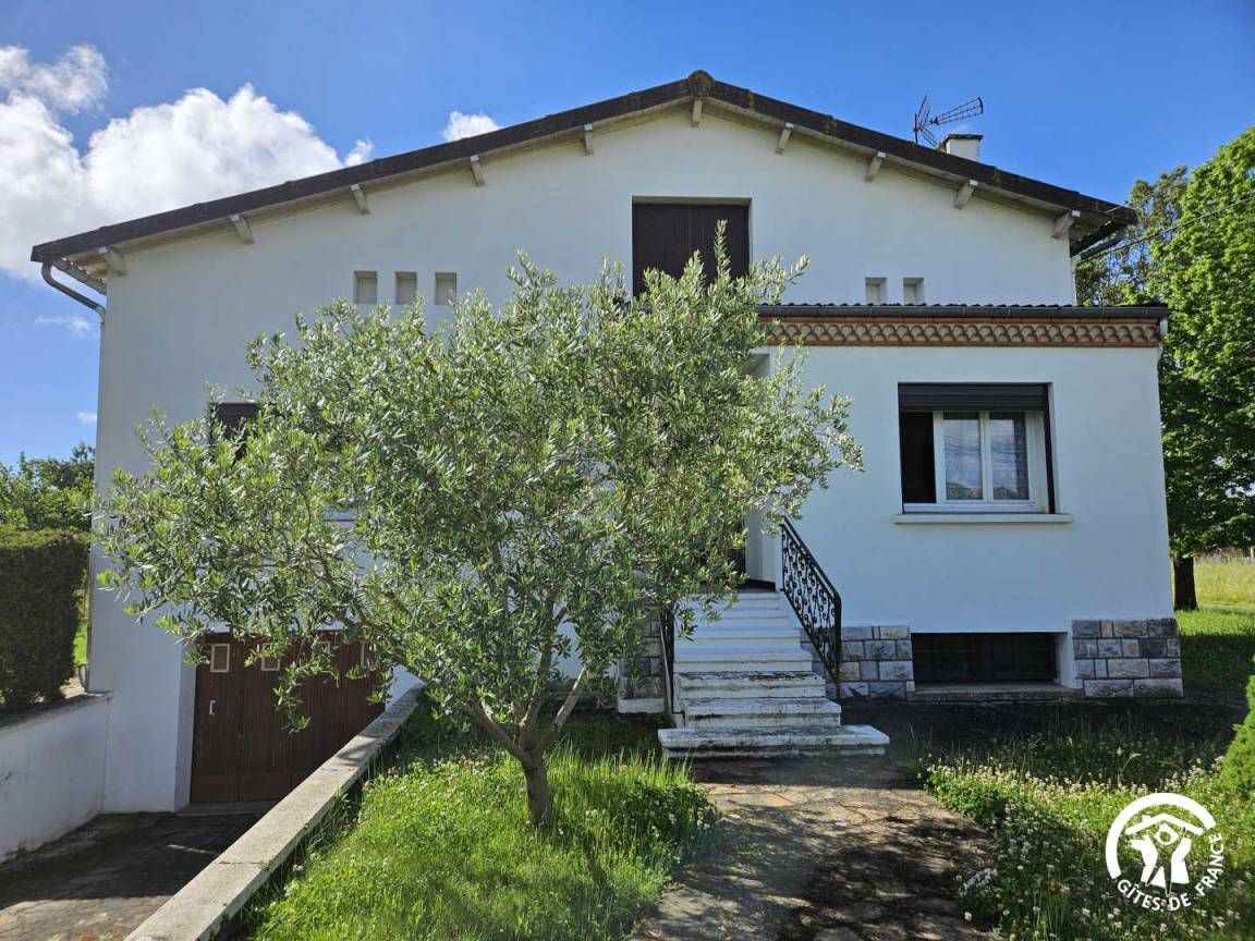 100 M² Gîte ∙ 3 Chambres ∙ 6 Personnes - Albi