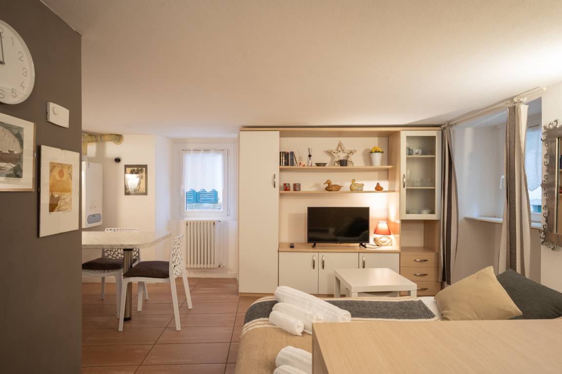 20 M² Apartment ∙ 2 Guests - Varenna