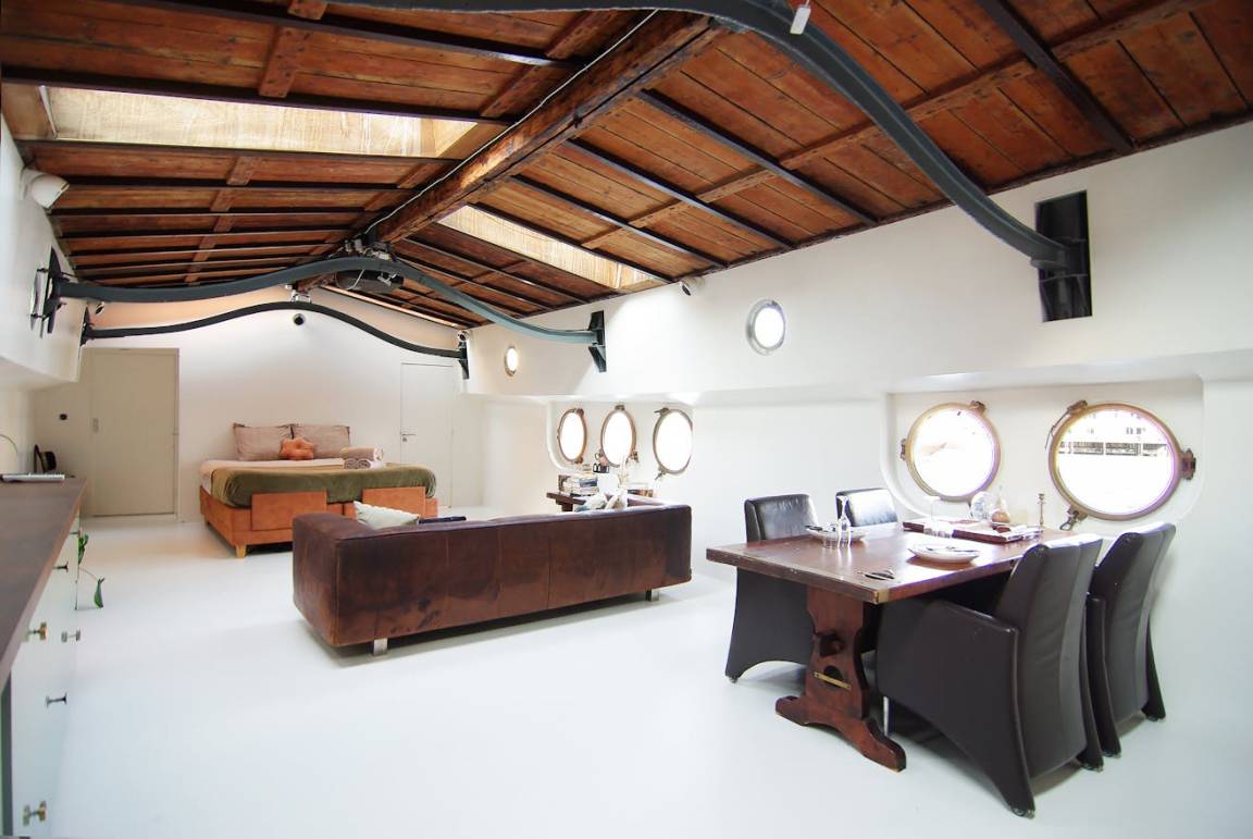 70 M² Appartement ∙ 2 Gasten - Diemen