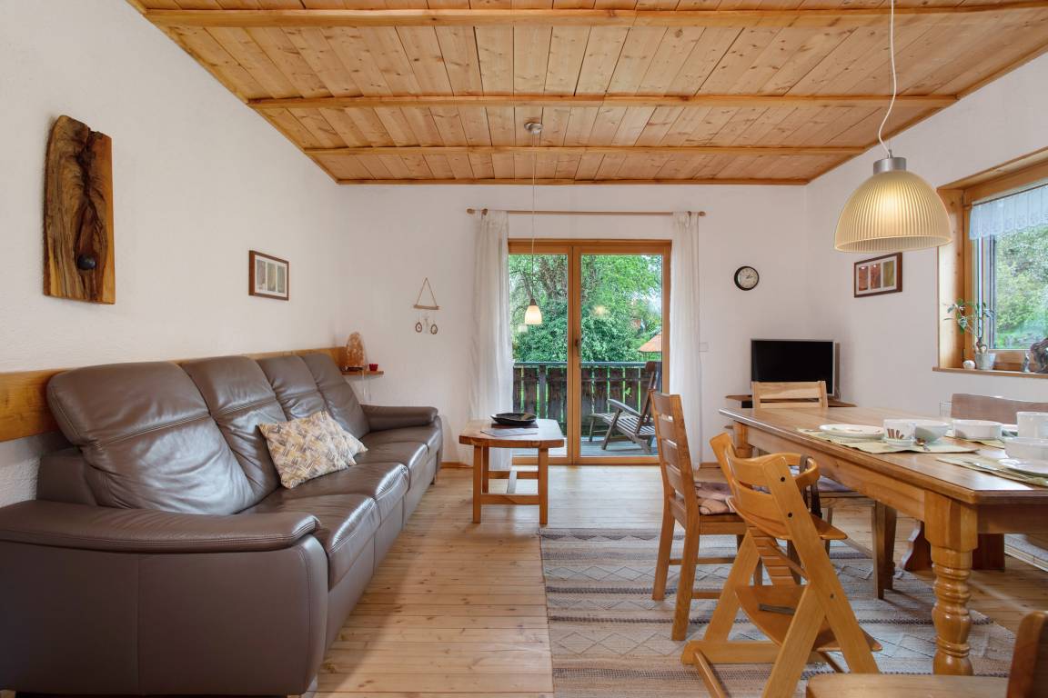 115 M² Ferienwohnung ∙ 3 Schlafzimmer ∙ 6 Gäste - Bad Saulgau