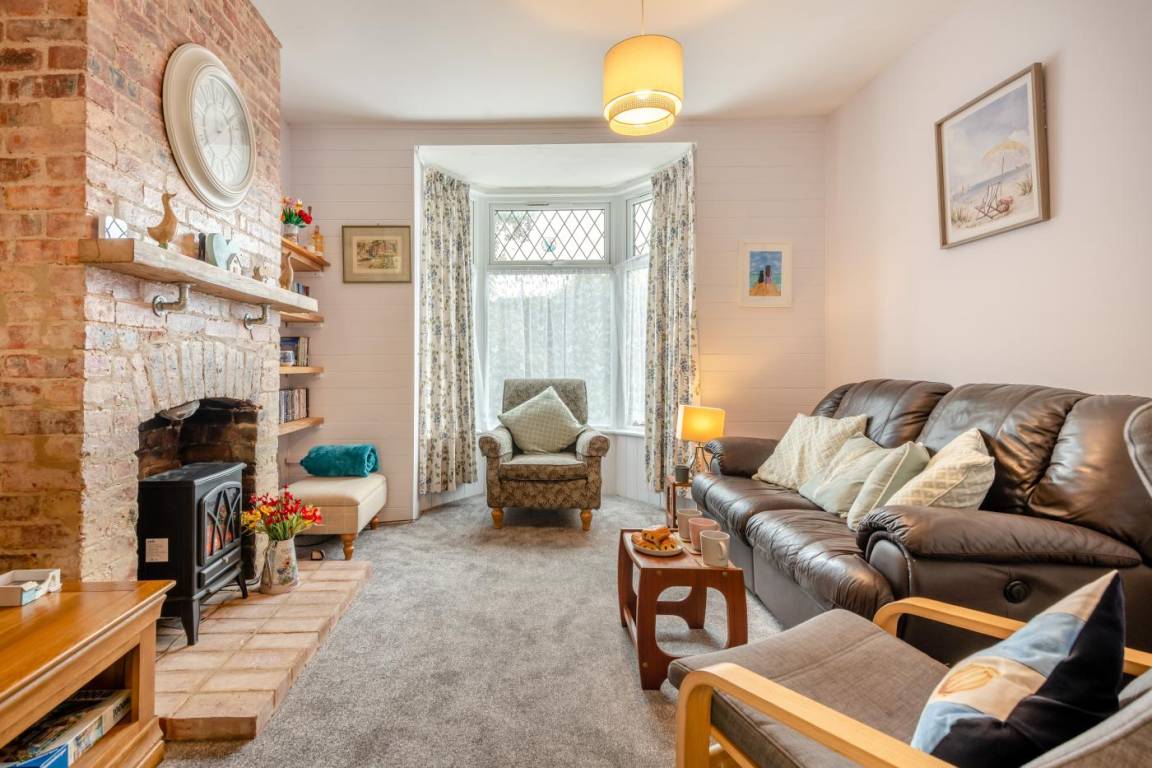 Cottage ∙ 3 Bedrooms ∙ 5 Guests - Weymouth