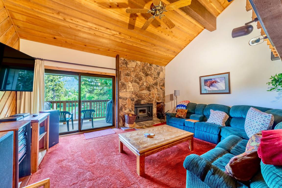 144 M² House ∙ 3 Bedrooms ∙ 8 Guests - Mammoth Lakes, CA